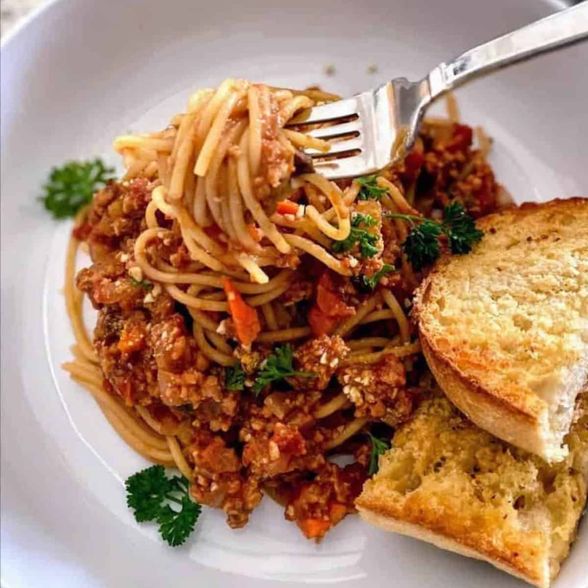 Easy Vegan Bolognese | Kathy's Vegan Kitchen
